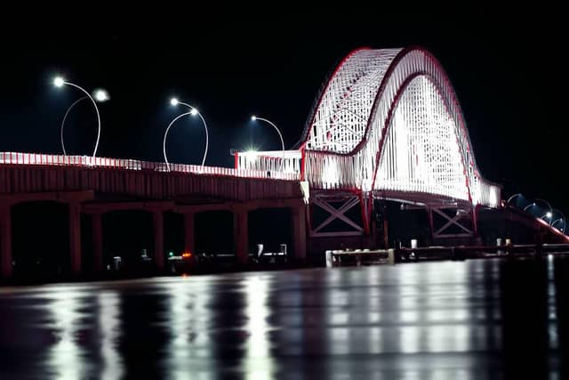 Mengintip Pesona Jembatan Tayan, Jembatan Terpanjang Ketiga di ...