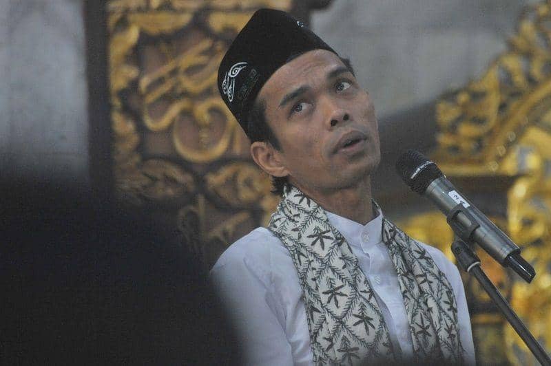 Video Viral Ustaz Abdul Somad Soal Salib Dilaporkan ke Mabes Polr | IDN ...