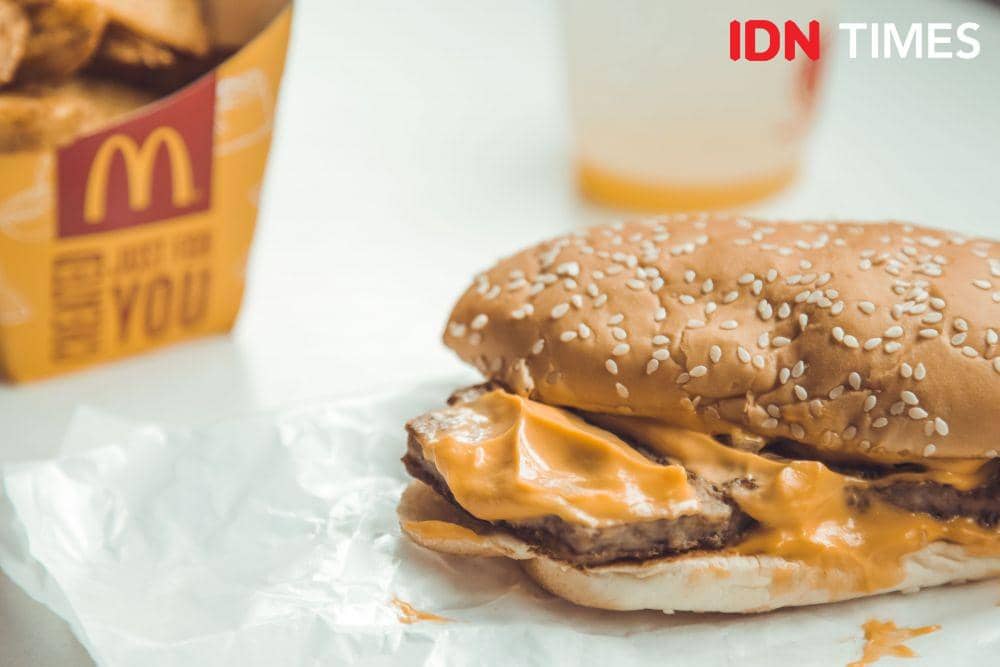 73 Menu McD Indonesia 2024 dan Harganya, Gak Cuma Paket Ayam | IDN Times