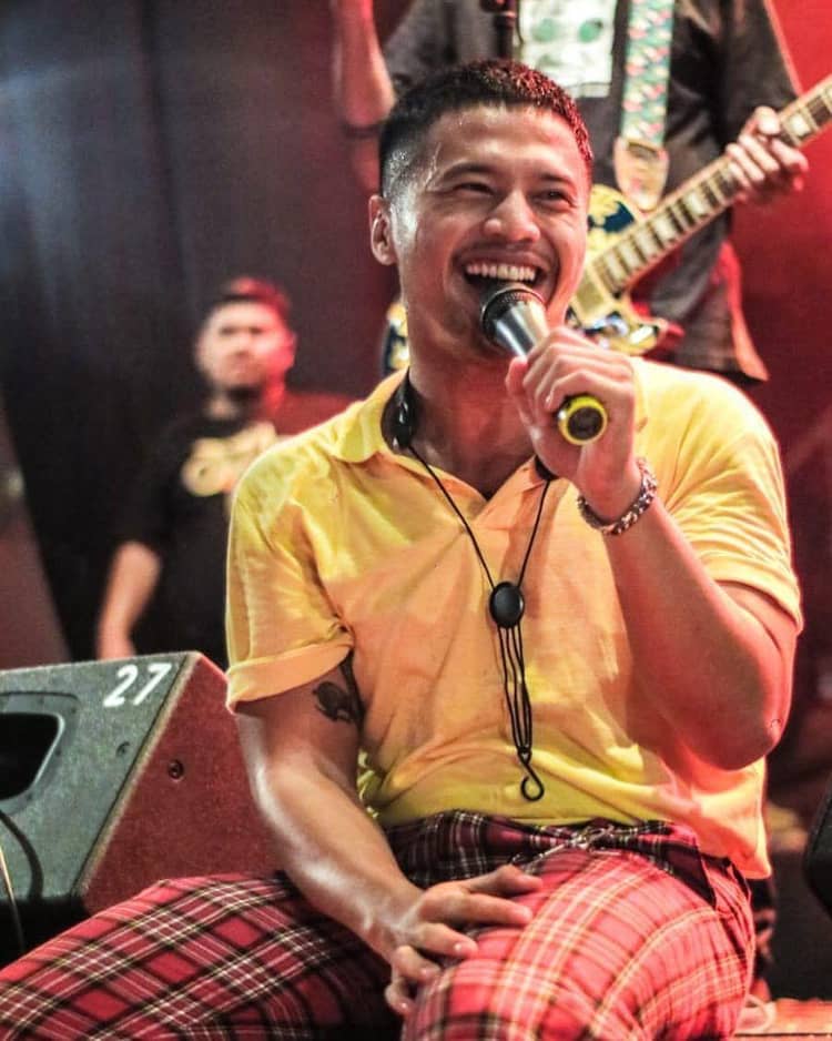10 Potret Yusuf Ubay, Vokalis Baru Nidji yang Gantikan Giring | IDN Times