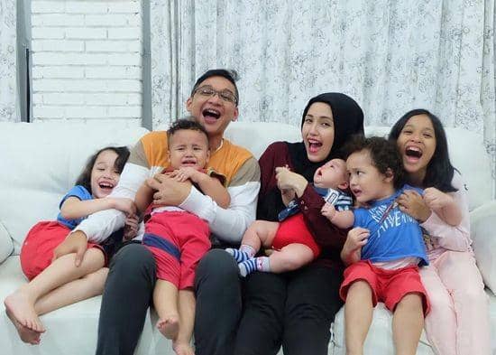 Nama Lengkap 7 Anak Pasha Ungu dan Artinya | IDN Times