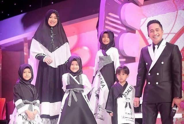 4 Arti Nama Anak Irfan Hakim yang Miliki Inisial Sesuai Abjad, Un | IDN ...
