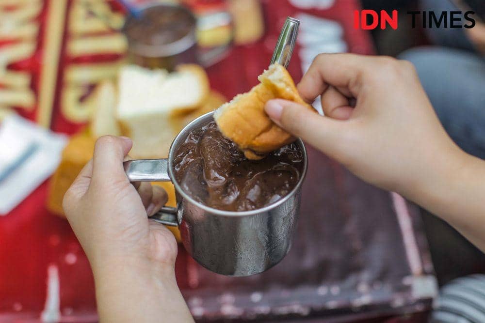 Resep Es Cokelat Kental untuk Ide Jualan, Dijamin Laris Manis | IDN Times