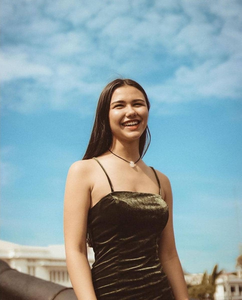 10 Potret Tiana Mannering, Selebgram yang Disebut Mirip Kylie Jen | IDN ...