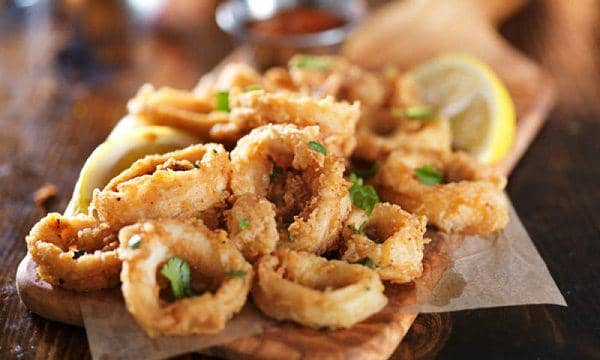 10 Resep Calamari yang Mudah Dibuat, Enak dan Gak Alot | IDN Times