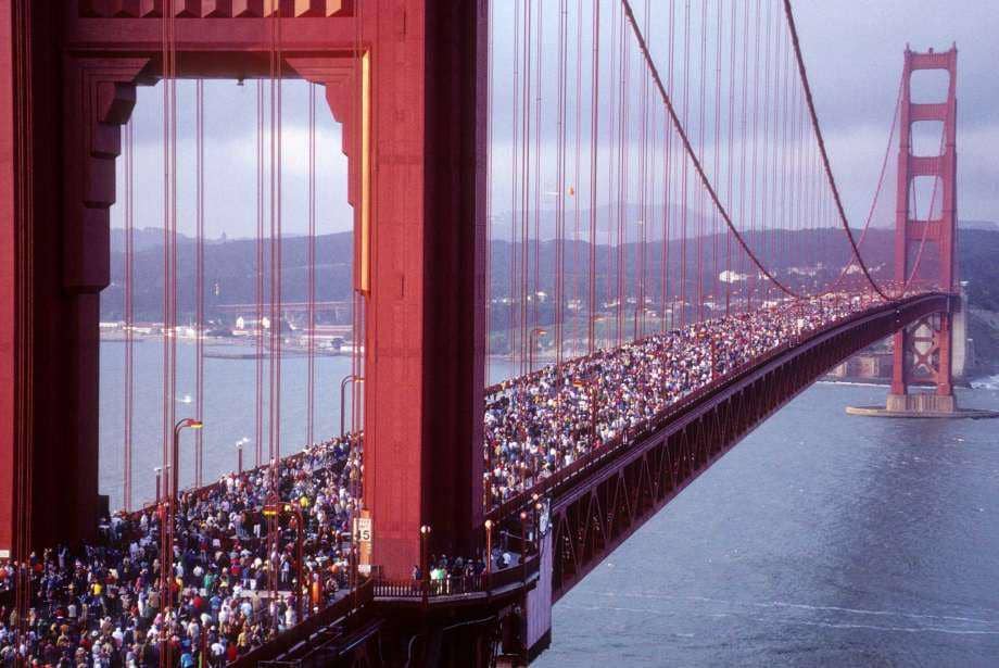 7 Fakta Golden Gate Bridge, Jembatan Paling Ikonik di San Francis | IDN ...