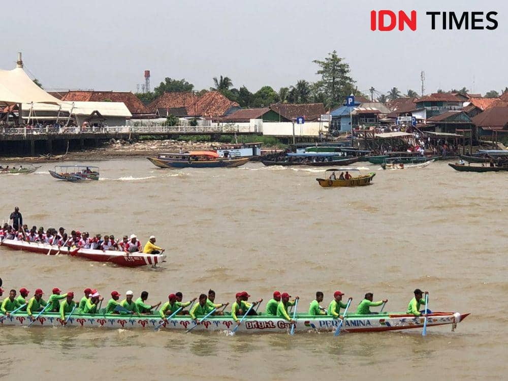 Mengenal Perahu Bidar, Tradisi Perayaan di Hari Ulang Tahun Palem | IDN ...