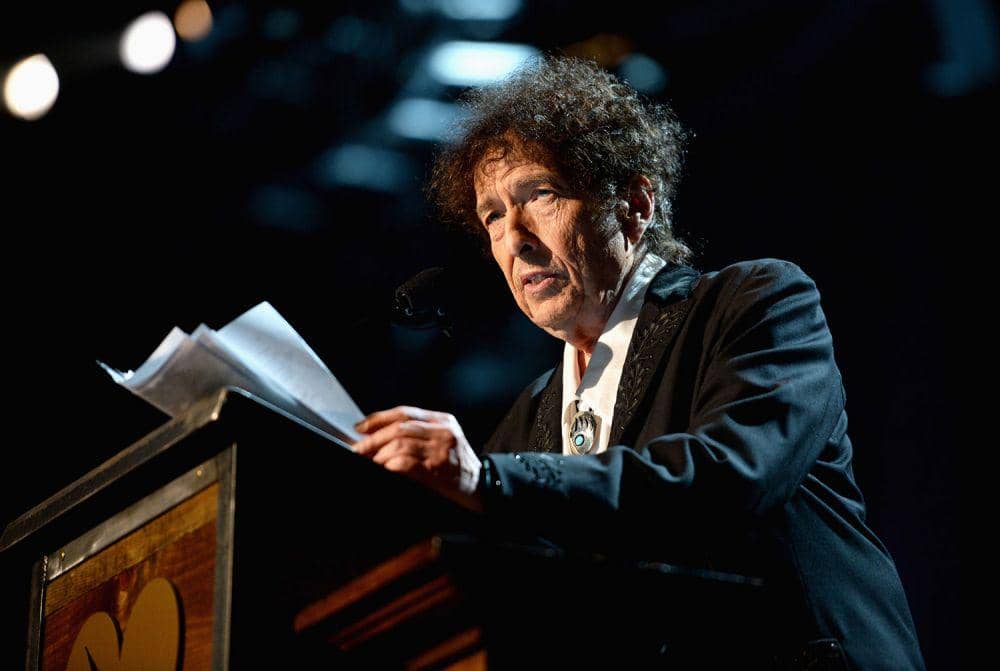 Bob Dylan, Sang Musisi Legendaris Peraih Nobel Kesusastraan | IDN Times