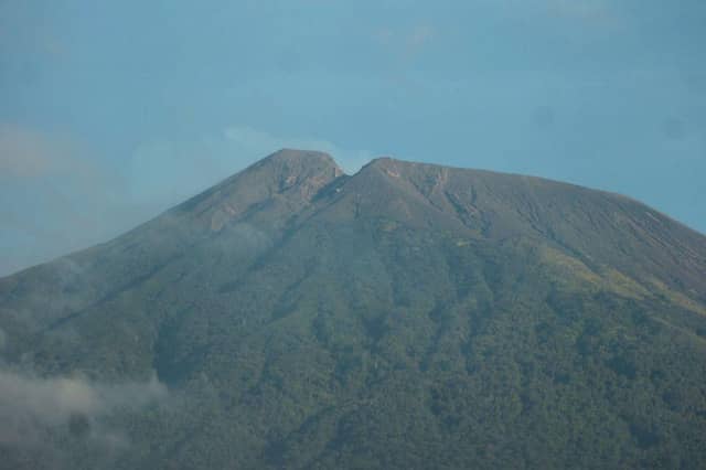 5 Fakta Gunung Slamet di Jawa Tengah yang Punya Banyak Jalur Pendakian ...