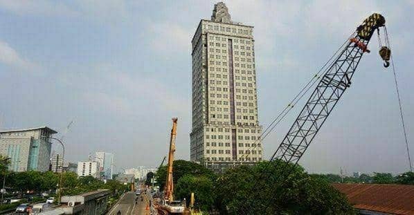10 Fakta Menara Saidah,Mulai dari Miring hingga Kisah Mistis | IDN Times