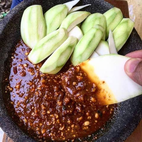 Resep Rujak Lotis Khas Jawa Tengah, Segar dan Mengenyangkan | IDN Times