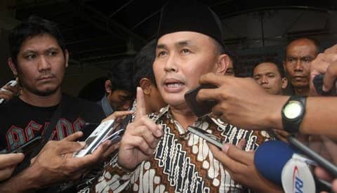 Profil Sugianto Sabran, Gubernur Kalteng yang Lempar Botol ke Was | IDN ...