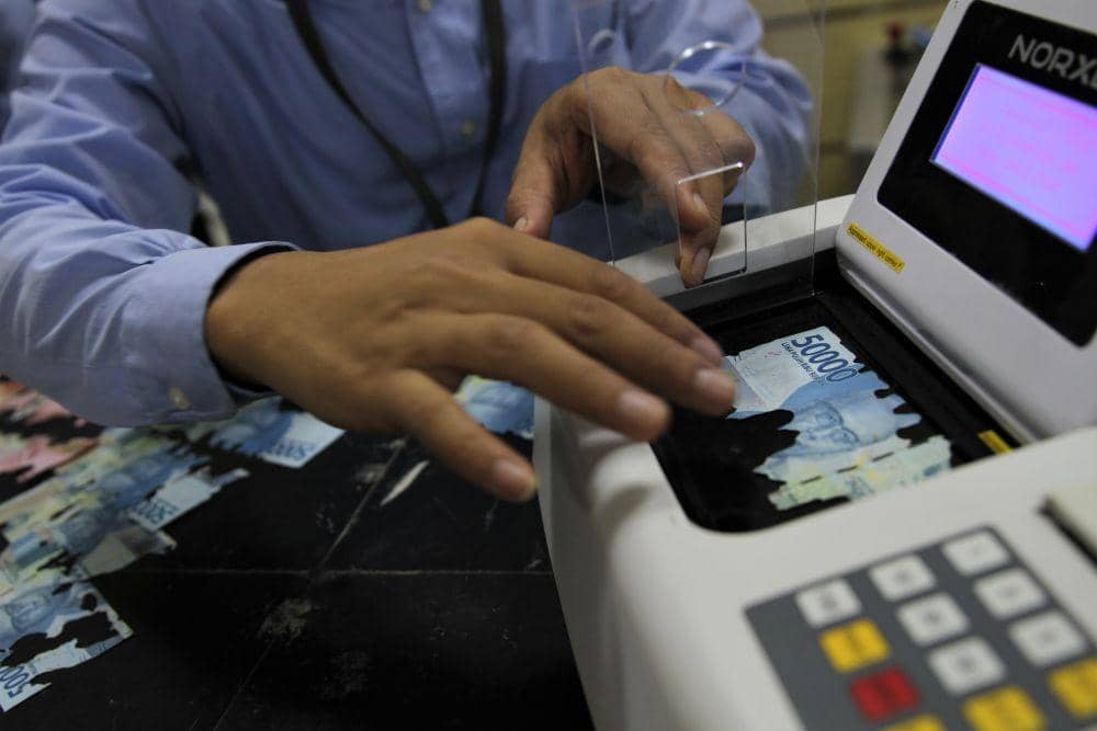 Devisa: Pengertian, Contoh dan Fungsinya bagi Negara | IDN Times