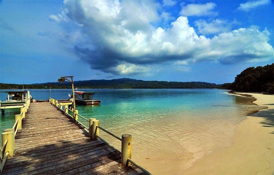 Pulau Handeuleum, Wisata Alam yang Bikin Kamu Rileks | IDN Times Banten