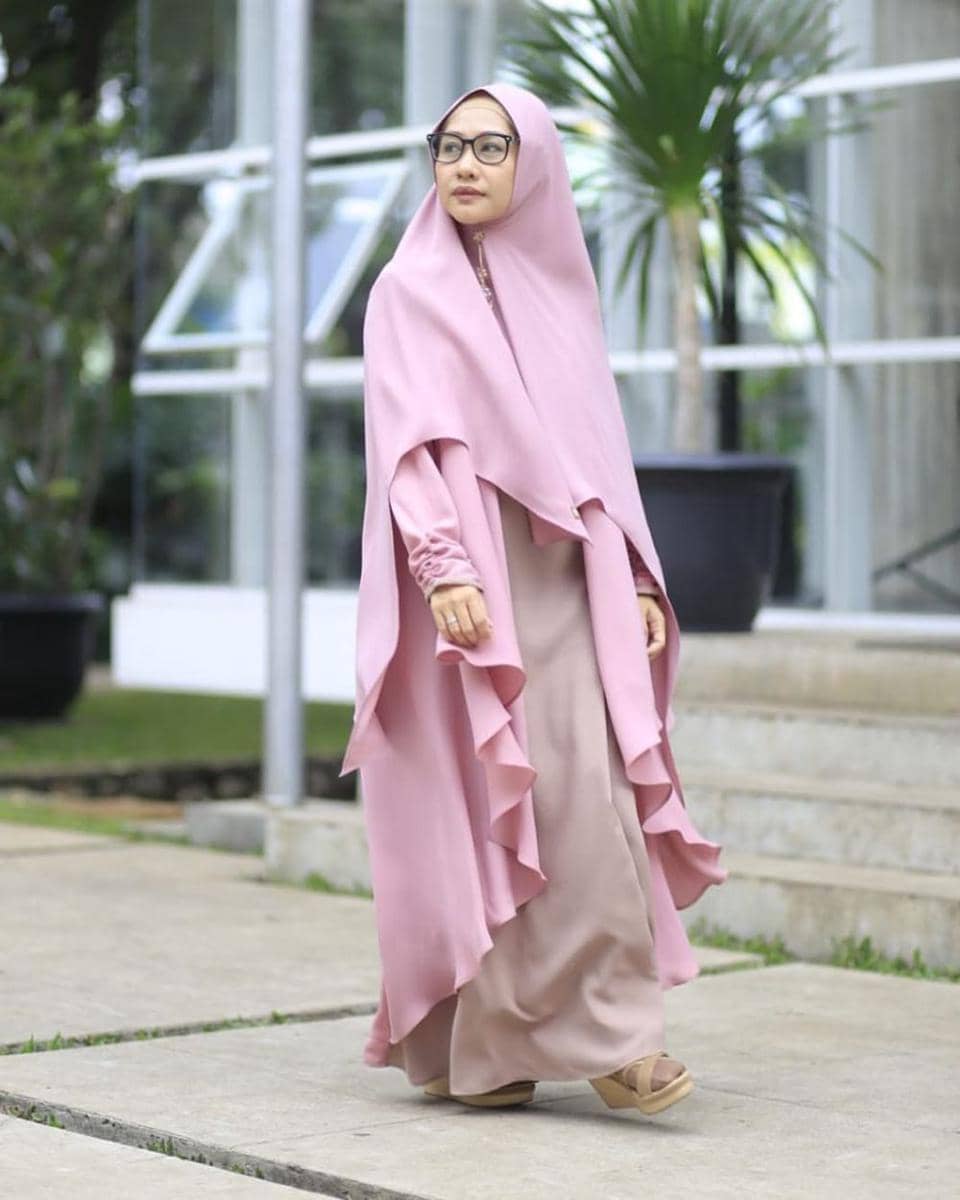 10 Potret Terkini Manik, Vokalis Band La Luna yang Sudah Jadi Ibu | IDN ...