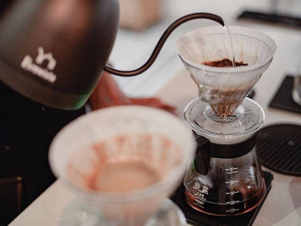 5 Coffee Shop Jakarta di Dekat Stasiun Kereta, Tinggal Jalan Kaki | IDN ...