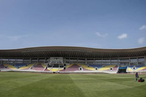 Jadi Lapangan Standart FIFA, Ini Harga Sewa Stadion Manahan | IDN Times ...