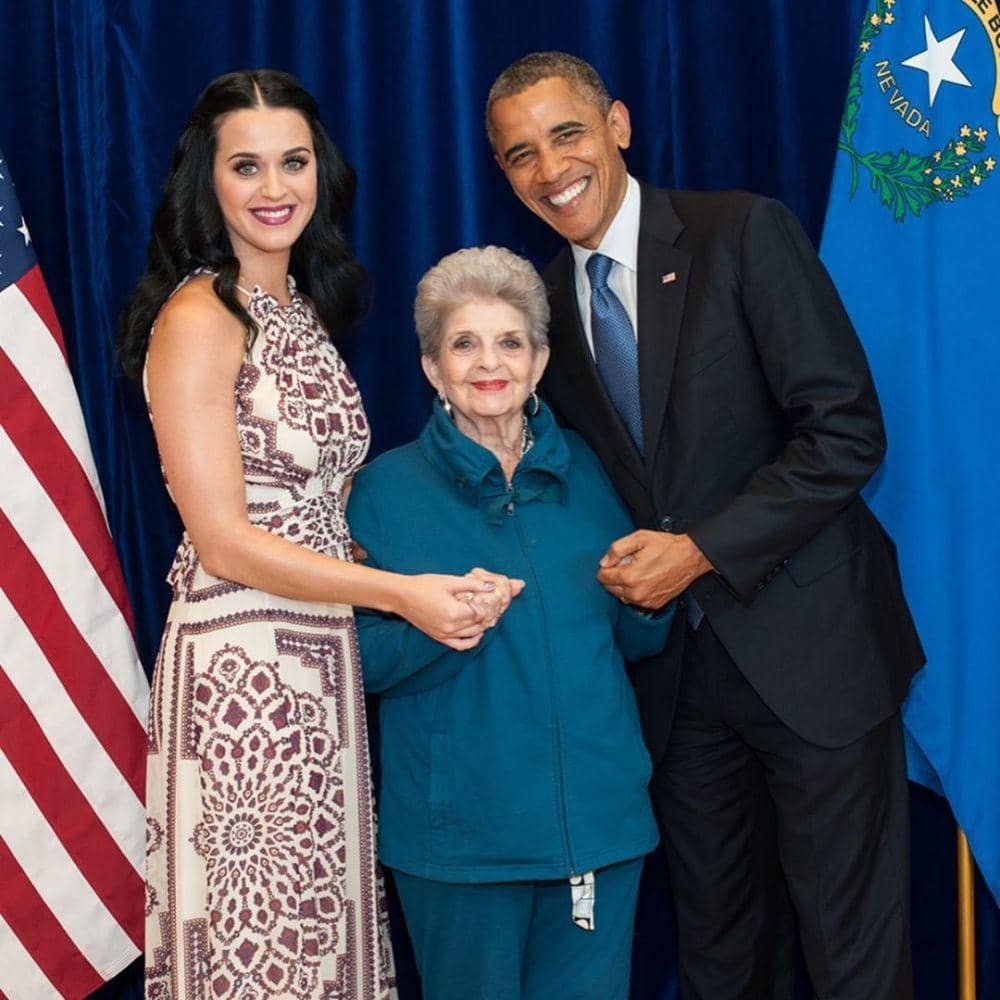 10 Potret Kedekatan Katy Perry dengan Nenek Tercinta | IDN Times