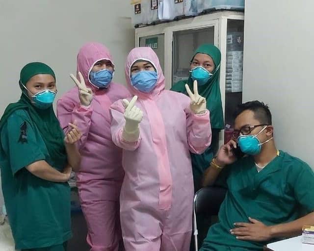 Daftar Gaji Perawat di Indonesia Mulai dari RS hingga RSJ | IDN Times