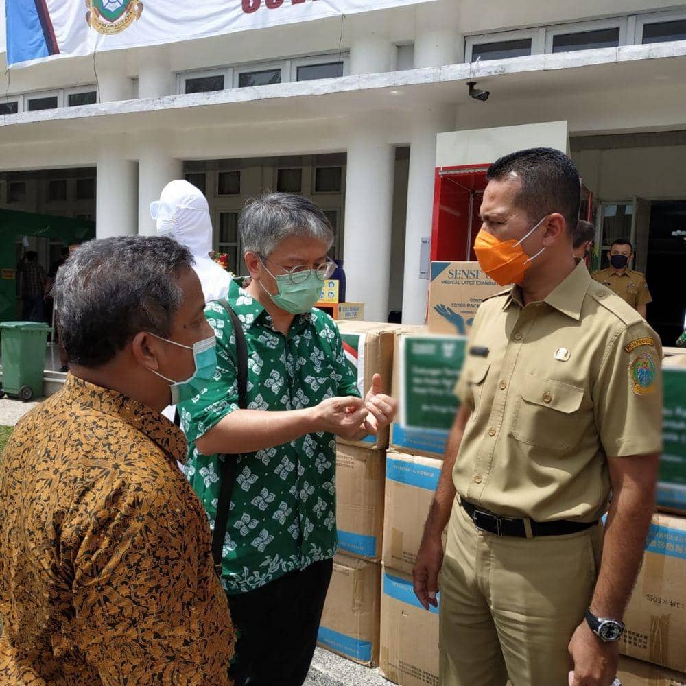 TPL Serahkan Belasan Ribu APD untuk Mendukung Tim Gugus Tugas | IDN ...