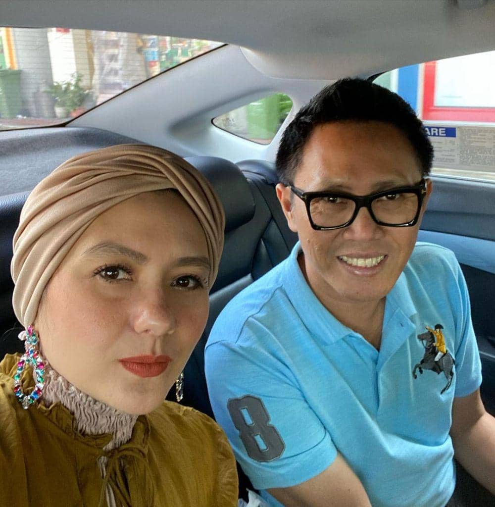 9 Potret Viona Rosalina, Istri Eko Patrio yang Khas dengan Turban | IDN ...