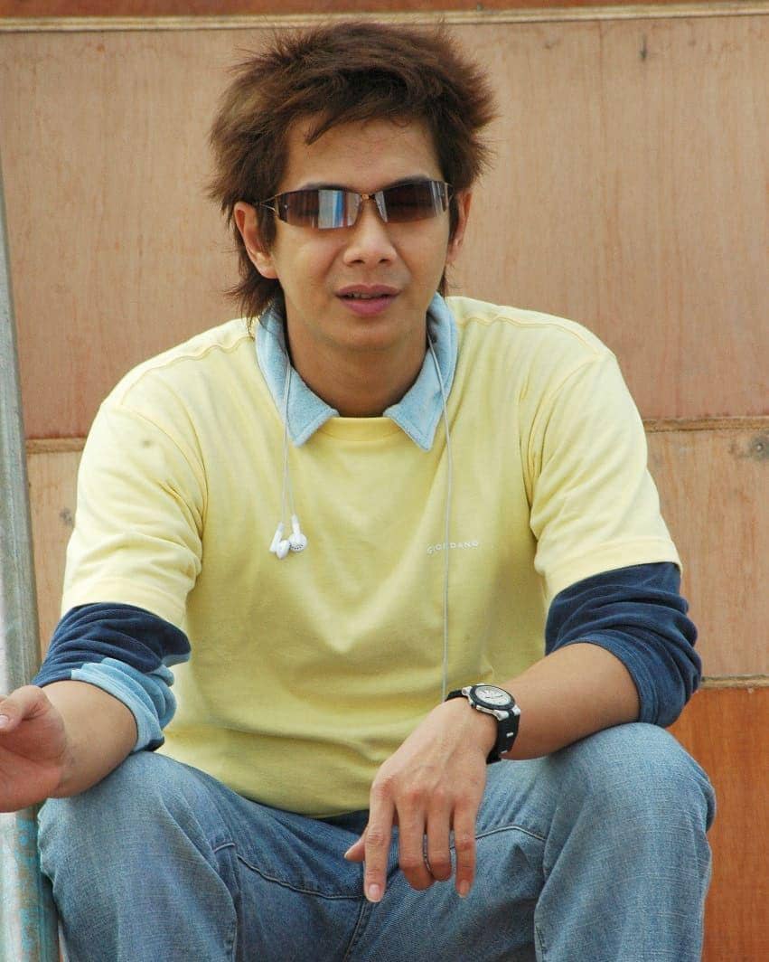 10 Potret Transformasi Delon Thamrin yang Awet Muda pada Usia 42 | IDN ...