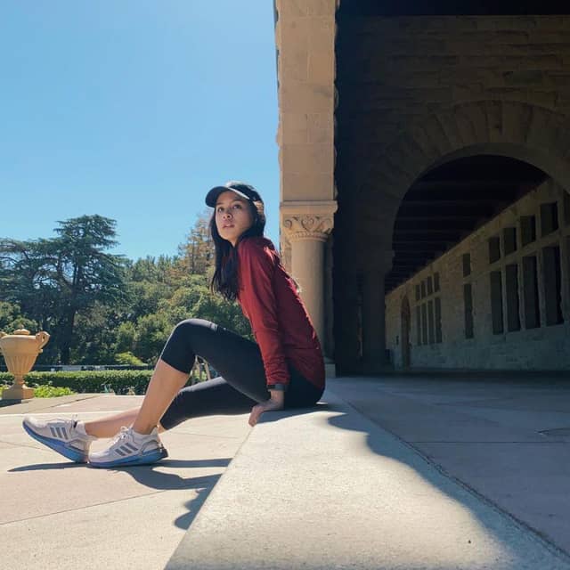 Chord dan Lirik Lagu Tiba Tiba Cinta Datang - Maudy Ayunda | IDN Times