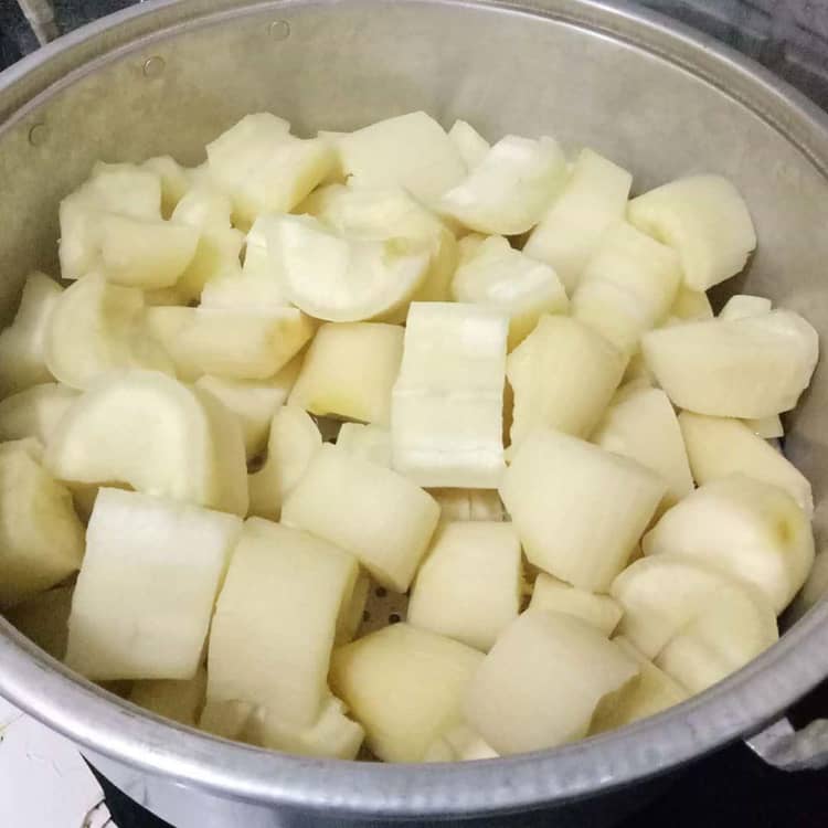 Mengenal Kasuami, Kuliner Legendaris Khas Sulawesi Tenggara | IDN Times ...