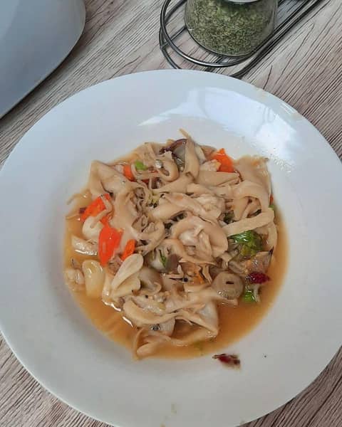 146 Menu Waroeng SS Spesial Sambal 2025 | IDN Times