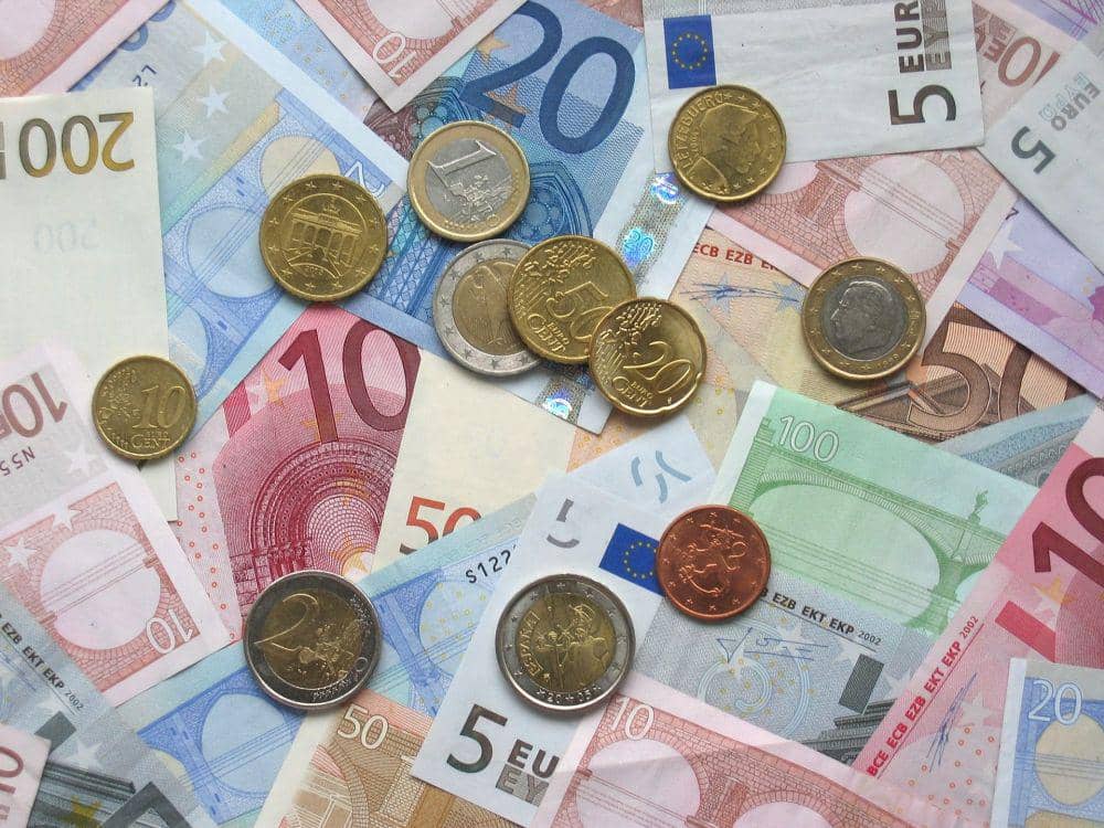 Euro: Pengertian, Sejarah, Karakteristik dan Negara Pengguna | IDN Times