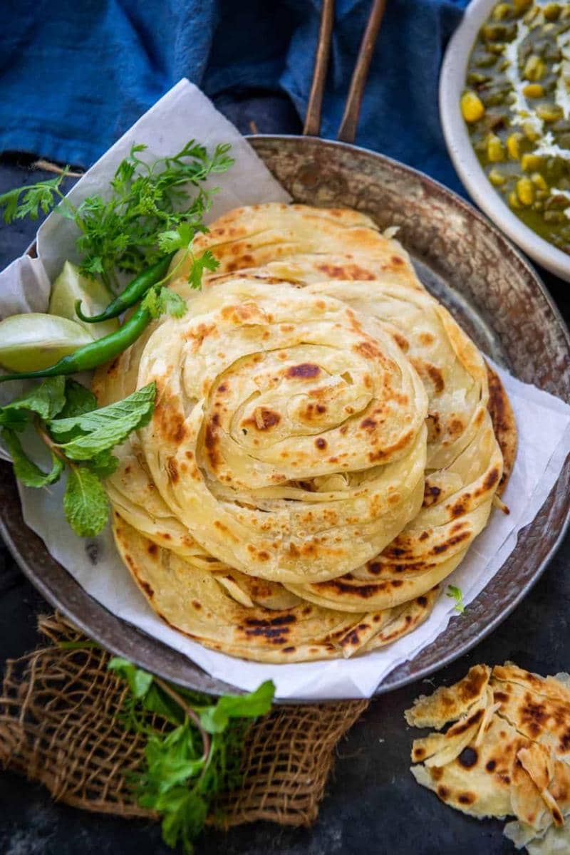 10 Roti Khas India, Nikmat Disantap dengan Kari dan Ayam Tandoori | IDN ...