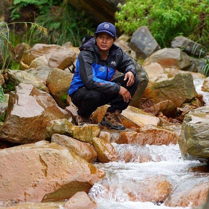 10 Potret Keren Tyo Survival, Presenter dan YouTuber Berjiwa Petu | IDN ...