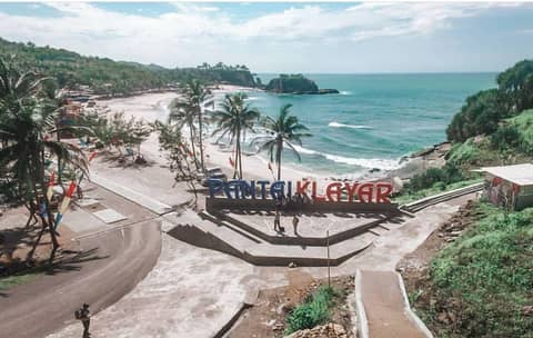 Destinasi Wisata Pacitan via Bus DAMRI | IDN Times Jatim