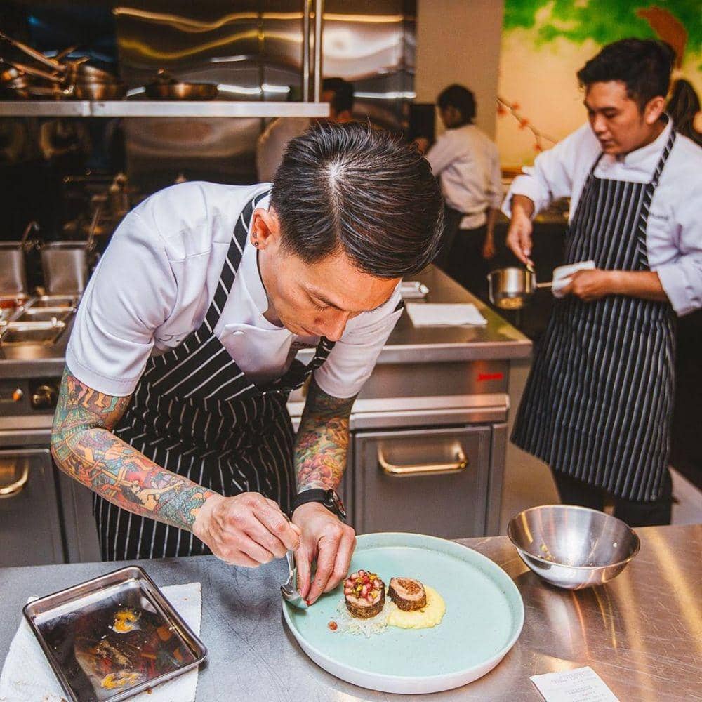 Biografi, Profil dan Biodata Chef Juna | IDN Times
