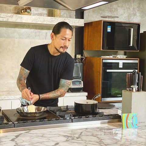 Biografi, Profil dan Biodata Chef Juna | IDN Times
