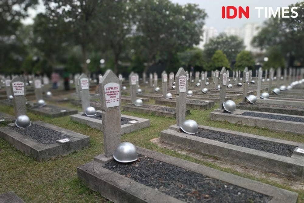 Lirik Lagu Gugur Bunga Ciptaan Ismail Marzuki | IDN Times