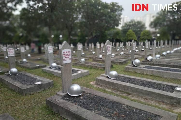 Lirik Lagu Gugur Bunga Ciptaan Ismail Marzuki | IDN Times