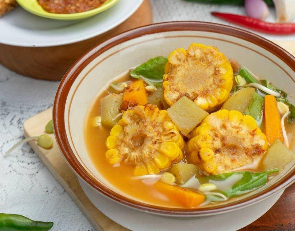 10 Lauk Pendamping Sayur Asem yang Bikin Kenikmatannya Berlipat G | IDN ...