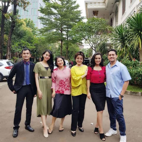 10 Foto Bugar Yurike Prastika, Masih Eksis sejak Film Silat Era 9 | IDN ...