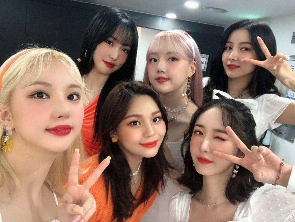 GFRIEND Gelar Konser Online hingga Dokumenter BLACKPINK di Netfli | IDN ...