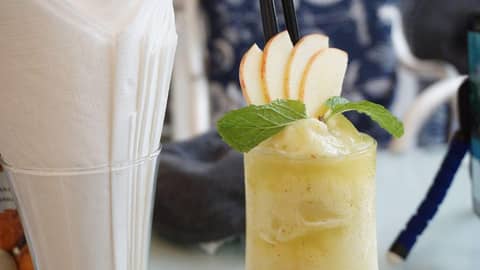 7 Cara Membuat Jus Apel Sehat, Bisa Mix dengan Buah Lain | IDN Times