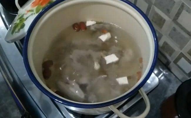 Resep Ciak Po Khas Tiongkok, Sup Ayam Herbal yang Menyehatkan | IDN Times