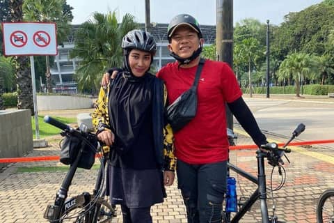 10 Potret Harmonis Keluarga Faank Wali Band dan Istri | IDN Times
