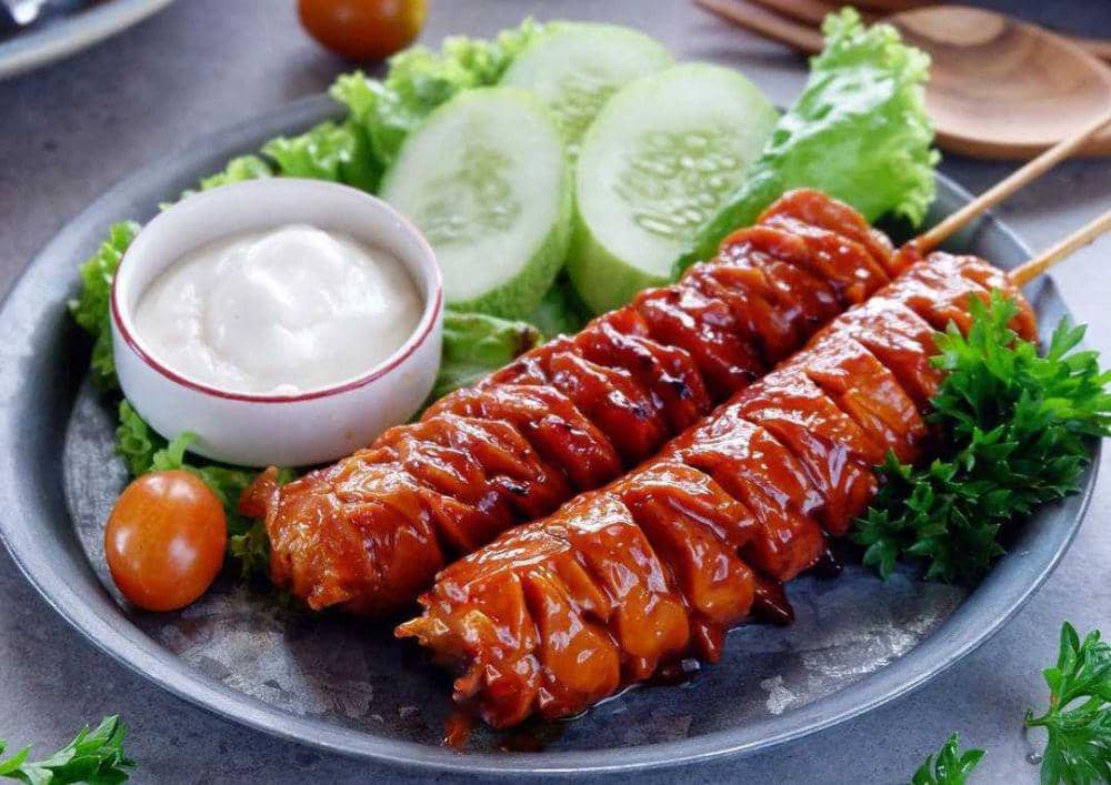 7 Resep Sosis Bakar Simpel dan Cara Membuat Bumbu Olesnya | IDN Times