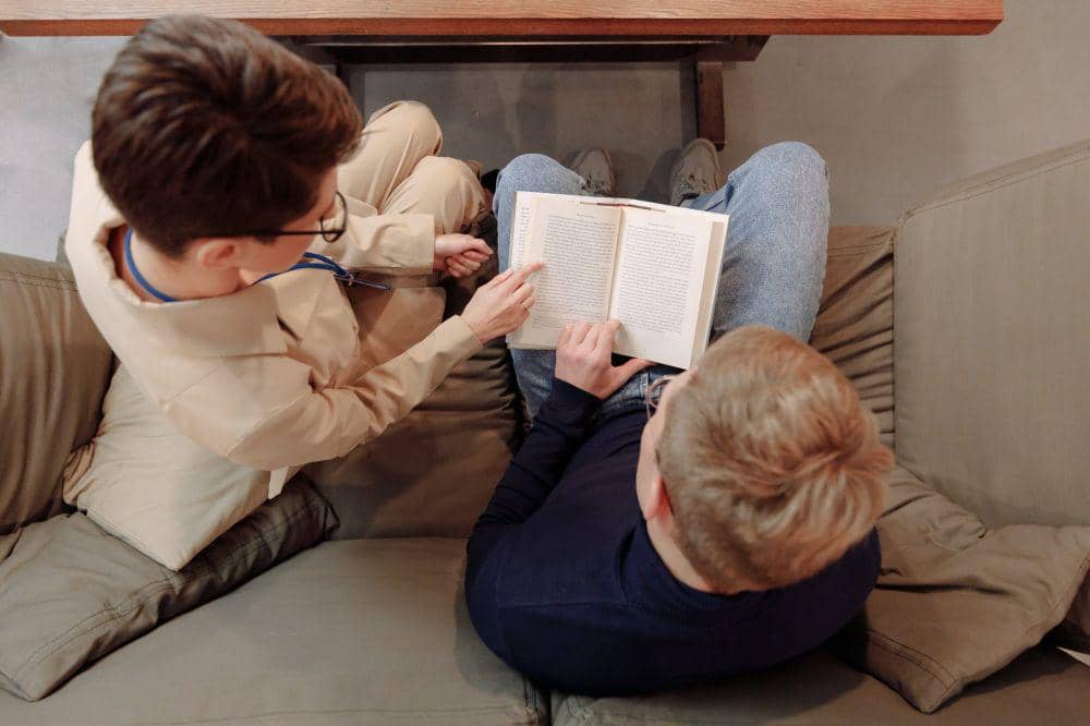 8 Padanan Kata Indonesia dari Bahasa Asing | IDN Times