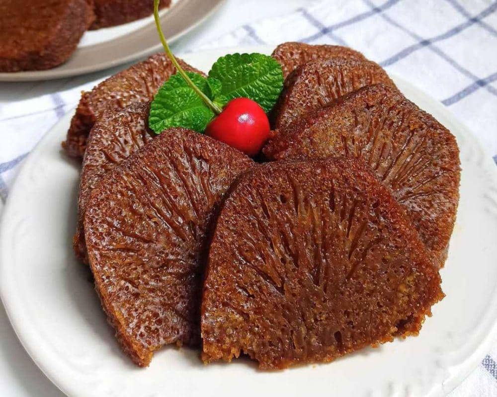 7 Resep Bolu Karamel Sarang Semut yang Legit dan Lembut | IDN Times