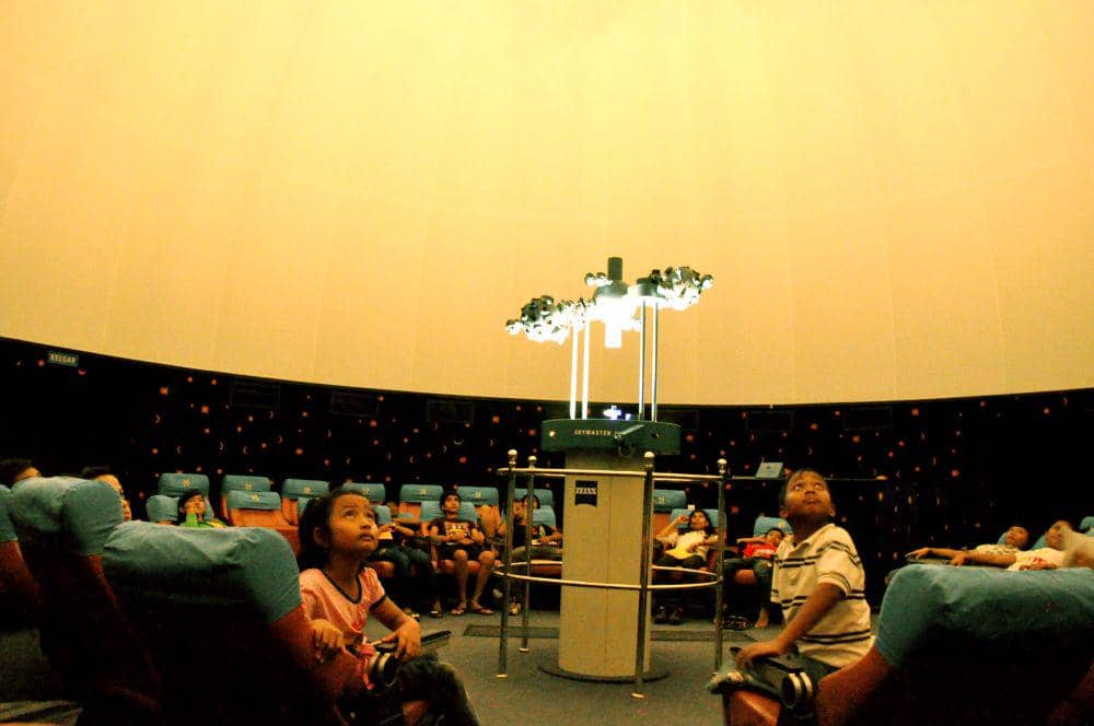 Ini 5 Observatorium dan Planetarium di Indonesia | IDN Times