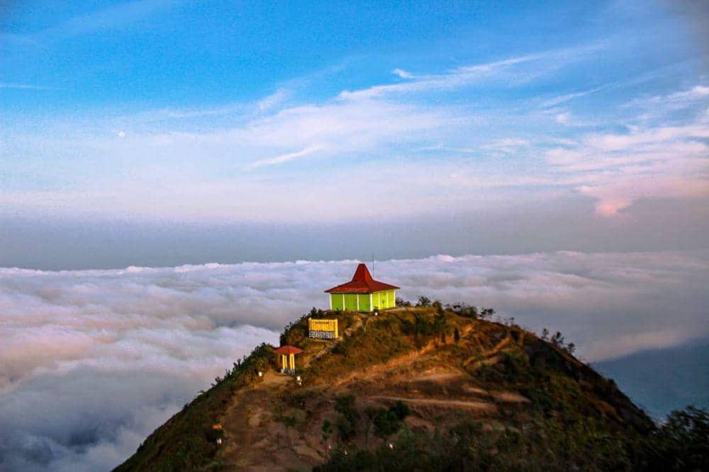 Informasi Wisata Gunung Andong: Rute, Biaya, Tips, dan Pendakian | IDN ...