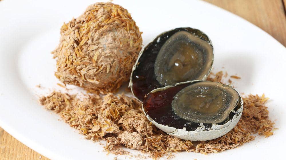 5 Fakta Telur Pitan yang Katanya Berumur 1000 Tahun | IDN Times
