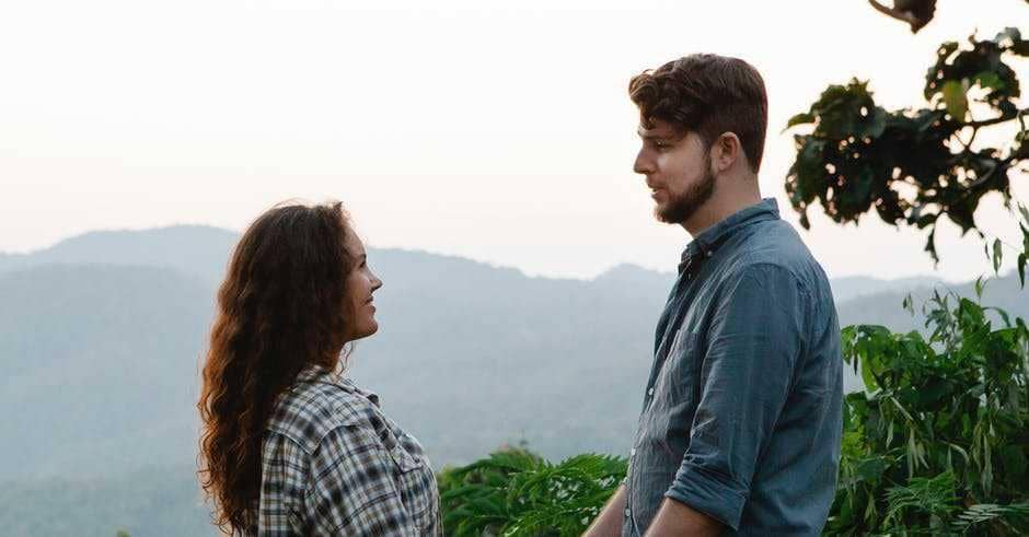 30 Contoh Long Text Buat Pacar, Romantis dan Bikin Meleleh | IDN Times